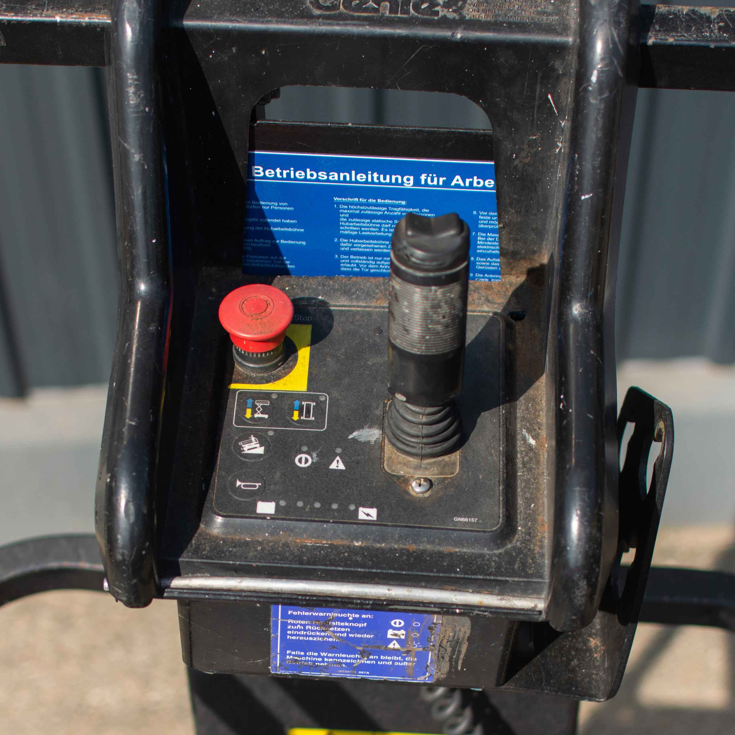 Genie Scherenbühne 7,5 m – Mietpark Kalkar